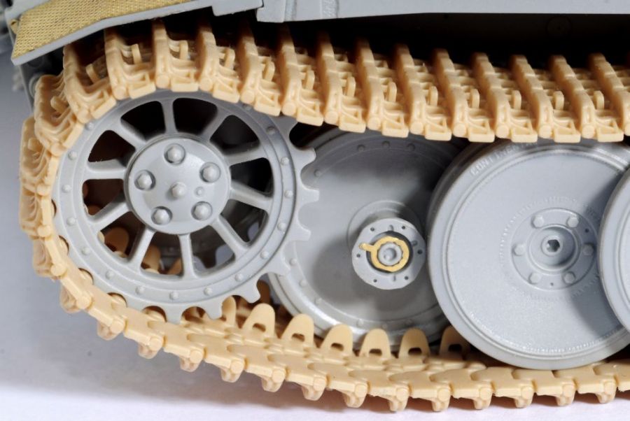 German PzKpfw VI Tiger I Ausf.E (Initial Production, Leningrad 1942/ ...