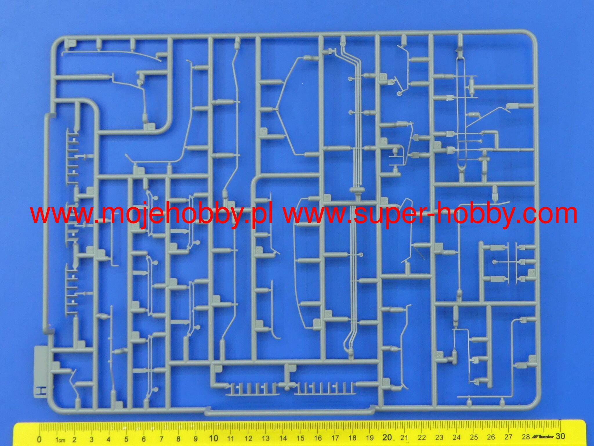 IJN Aircraft Carrier Akagi - Island And Flight Deck, Pearl Harbor Attack 1941 Takom 5023