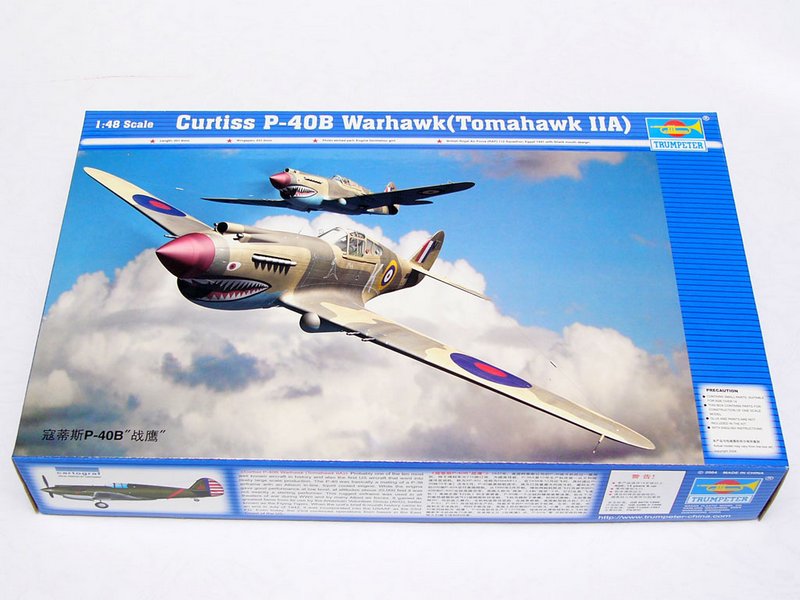 Curtiss P-40B Warhawk Trumpeter 02807