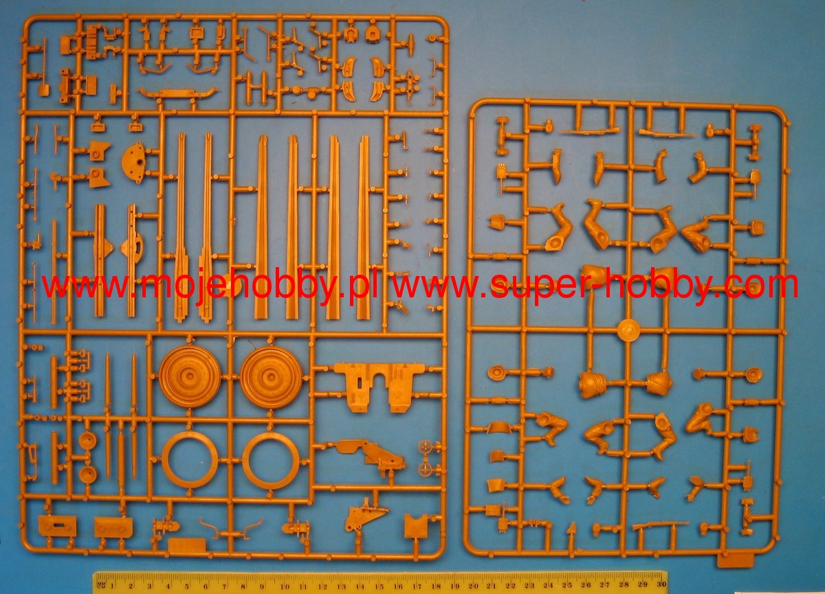7,62 cm Pak 36 (r) with German Crew (4 figures) ICM 35801