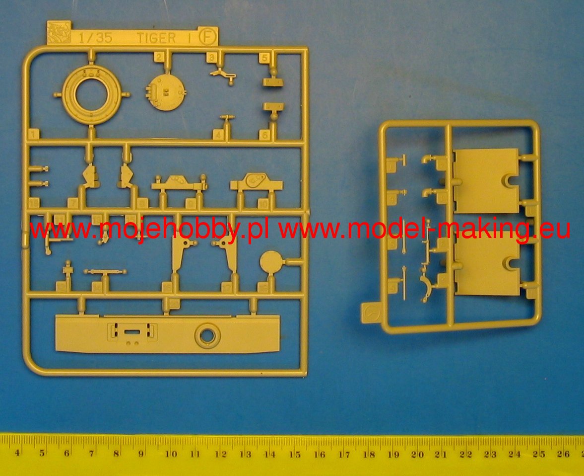 German PzKpfw VI Tiger I Ausf.E (Initial Production, Leningrad 1942/ ...