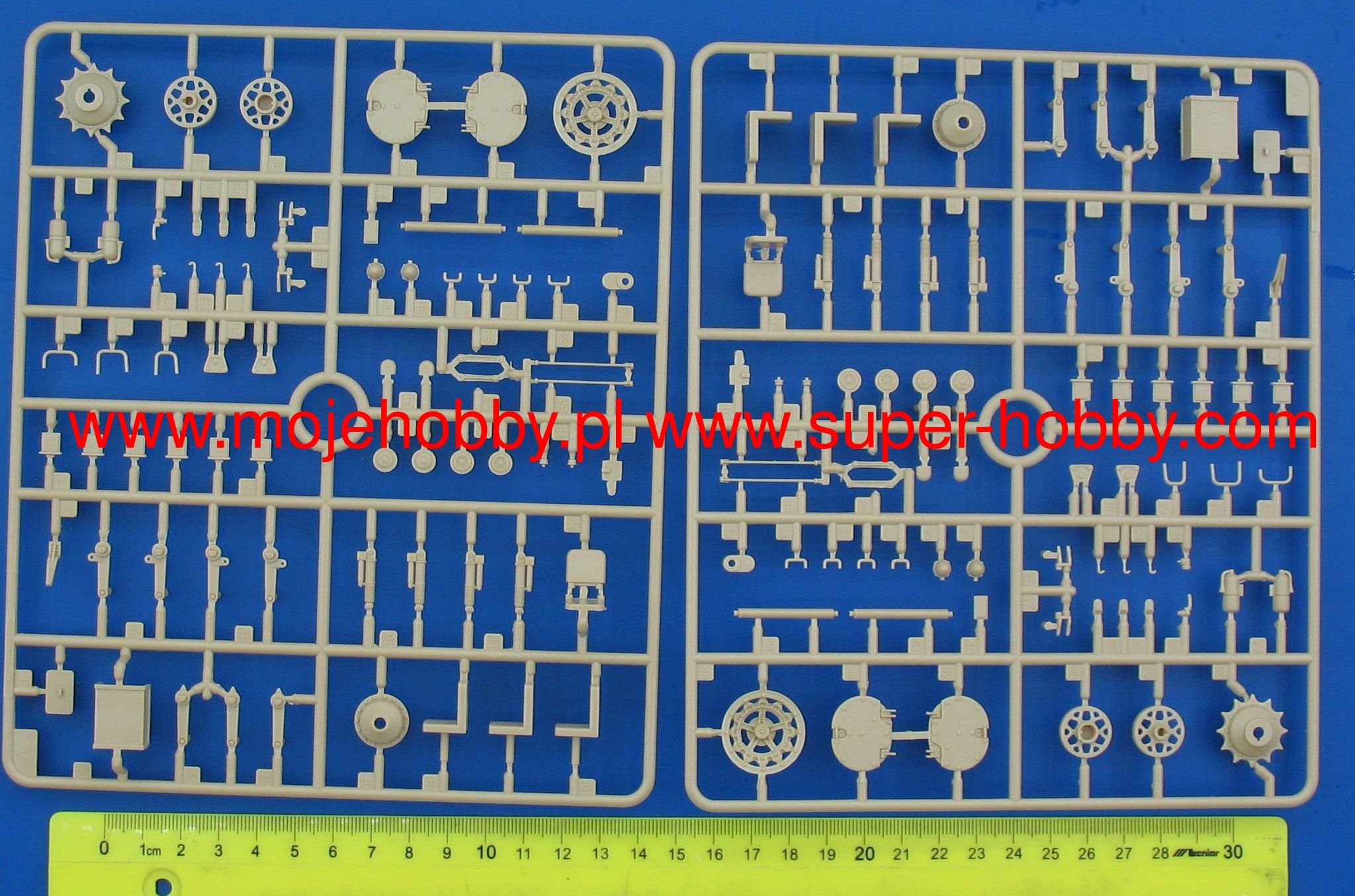 9P157-2 Khrizantema-S Anti Tank System Trumpeter 09551