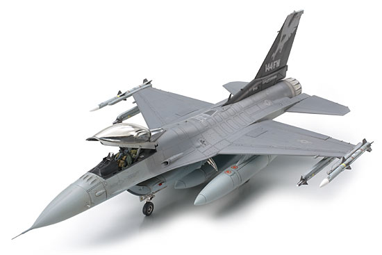 Lockheed Martin F-16C Block 25/32 Fighting Falcon ANG Tamiya 61101