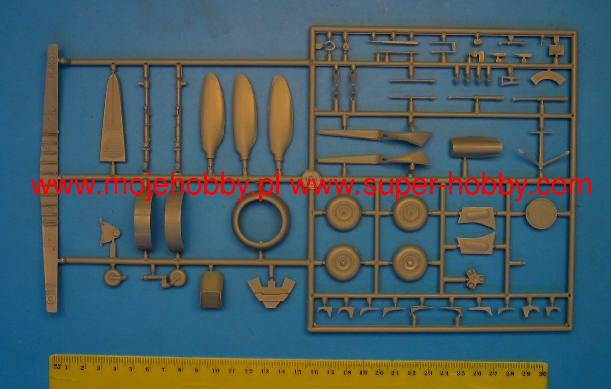 Focke Wulf Ta-152 C-1 Pacific Coast Models 32014