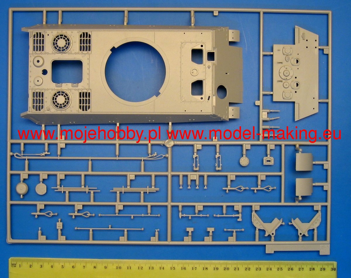 Sd.Kfz.182 King Tiger Henschel Turret Battle of The Bulge sPzAbt 501 ...