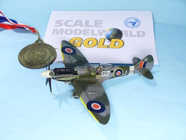 Supermarine Spitfire Mk.XVIII AZ-Model 7276