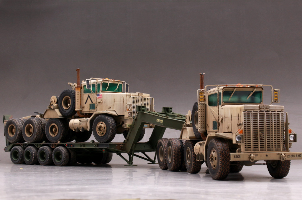 M911 C-HET w/m747 Heavy Equipment Semi-Trailer Hobby Boss 85519
