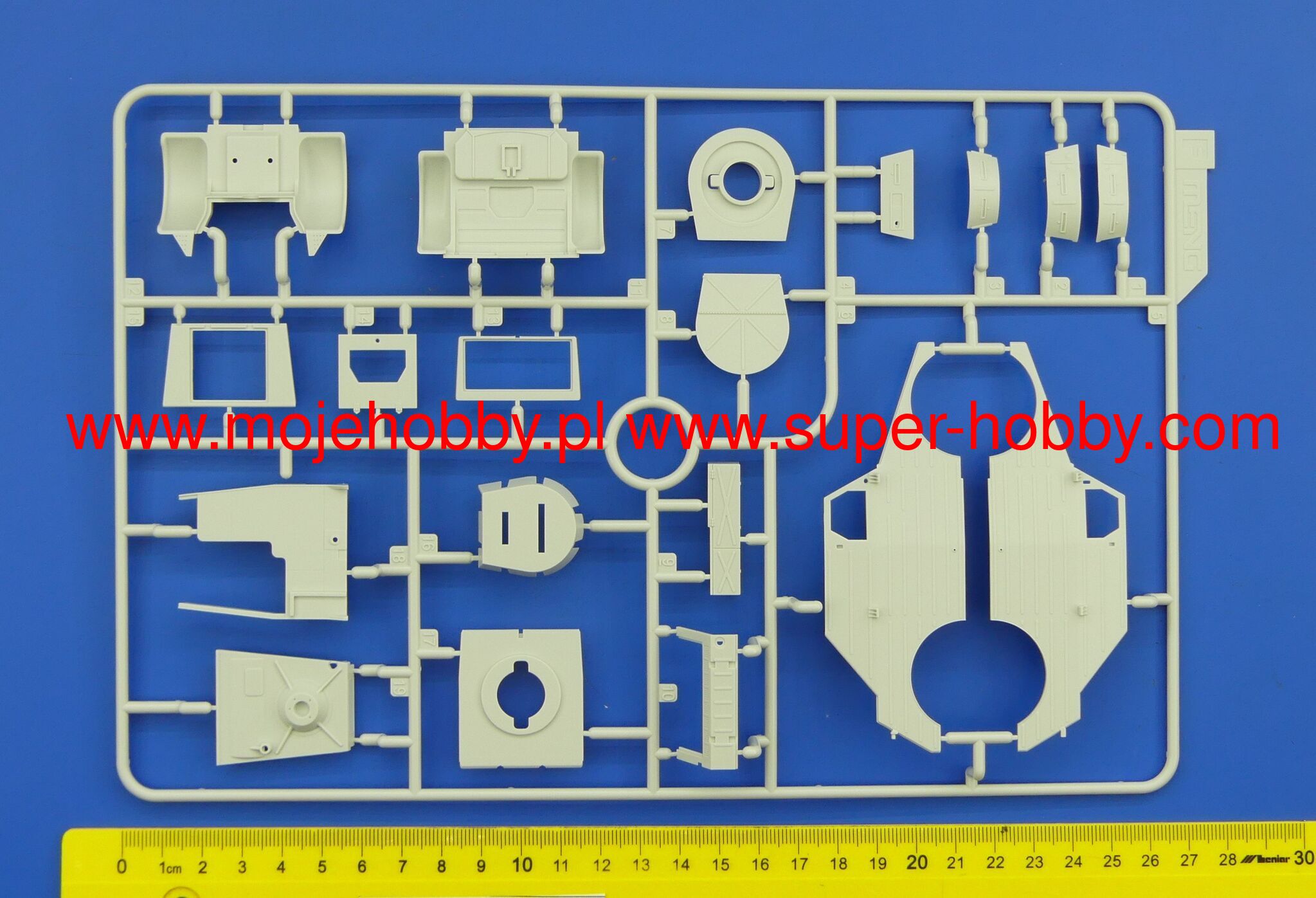 German Pkw.K1 Kubelwagen Type 823 Meng Model -VS017