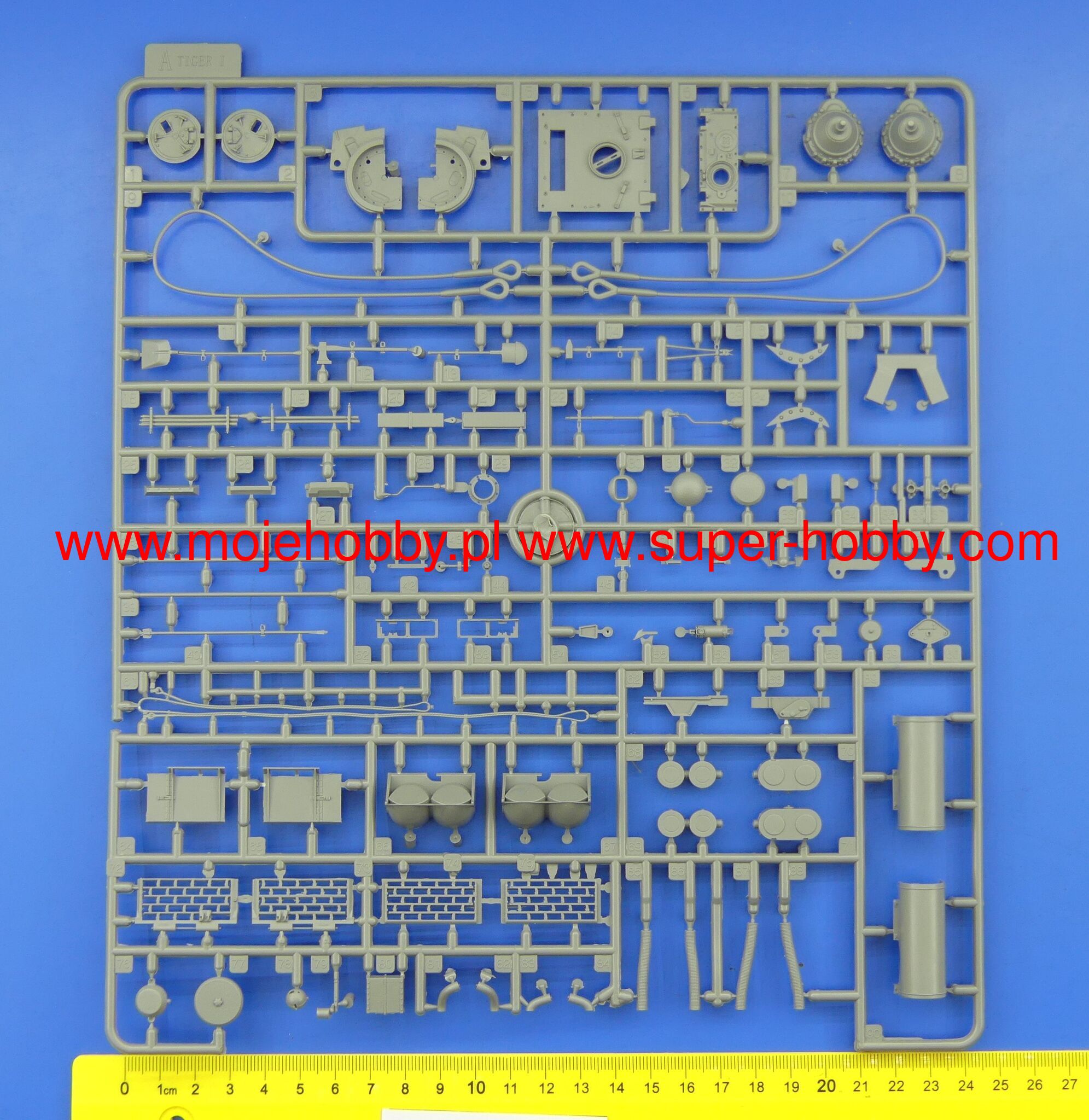 Pz.Kpfw. VI Ausf. E Tiger I (Sd.Kfz.181) Early Production - Battle of ...