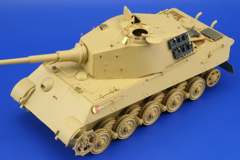 King Tiger Ardennes front TAMIYA 35252 Eduard 35986