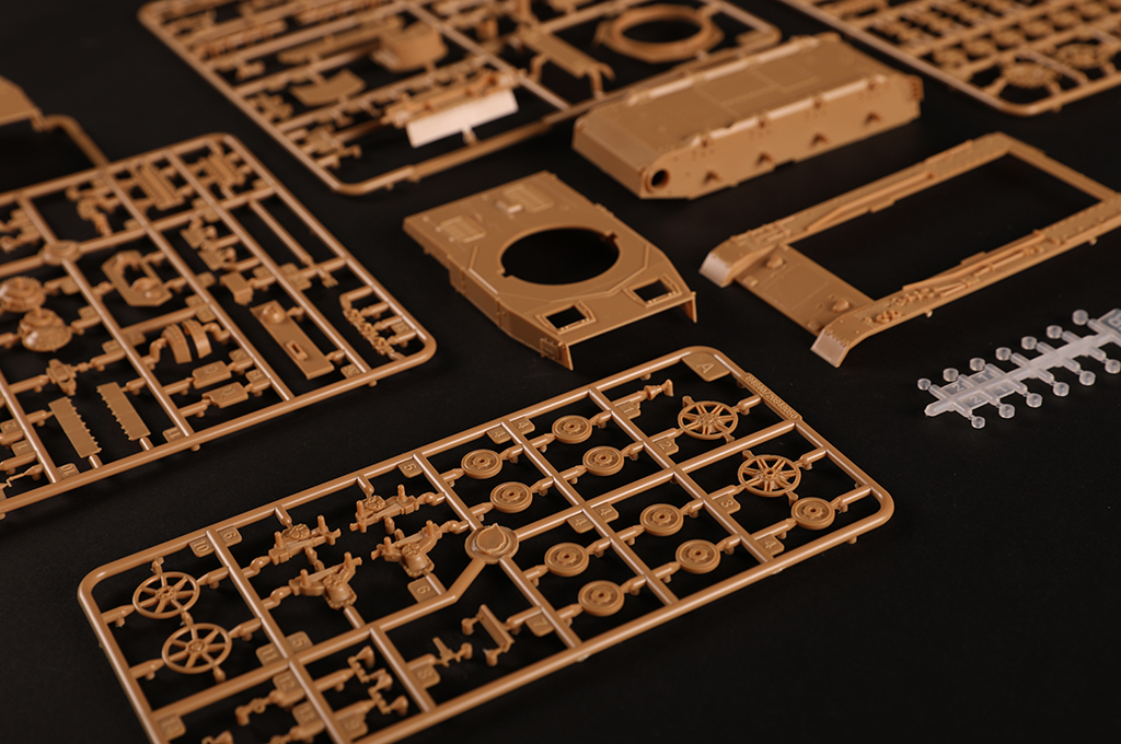 German Pzkpfw IV Ausf.F2 Medium Tank Hobby Boss 84840