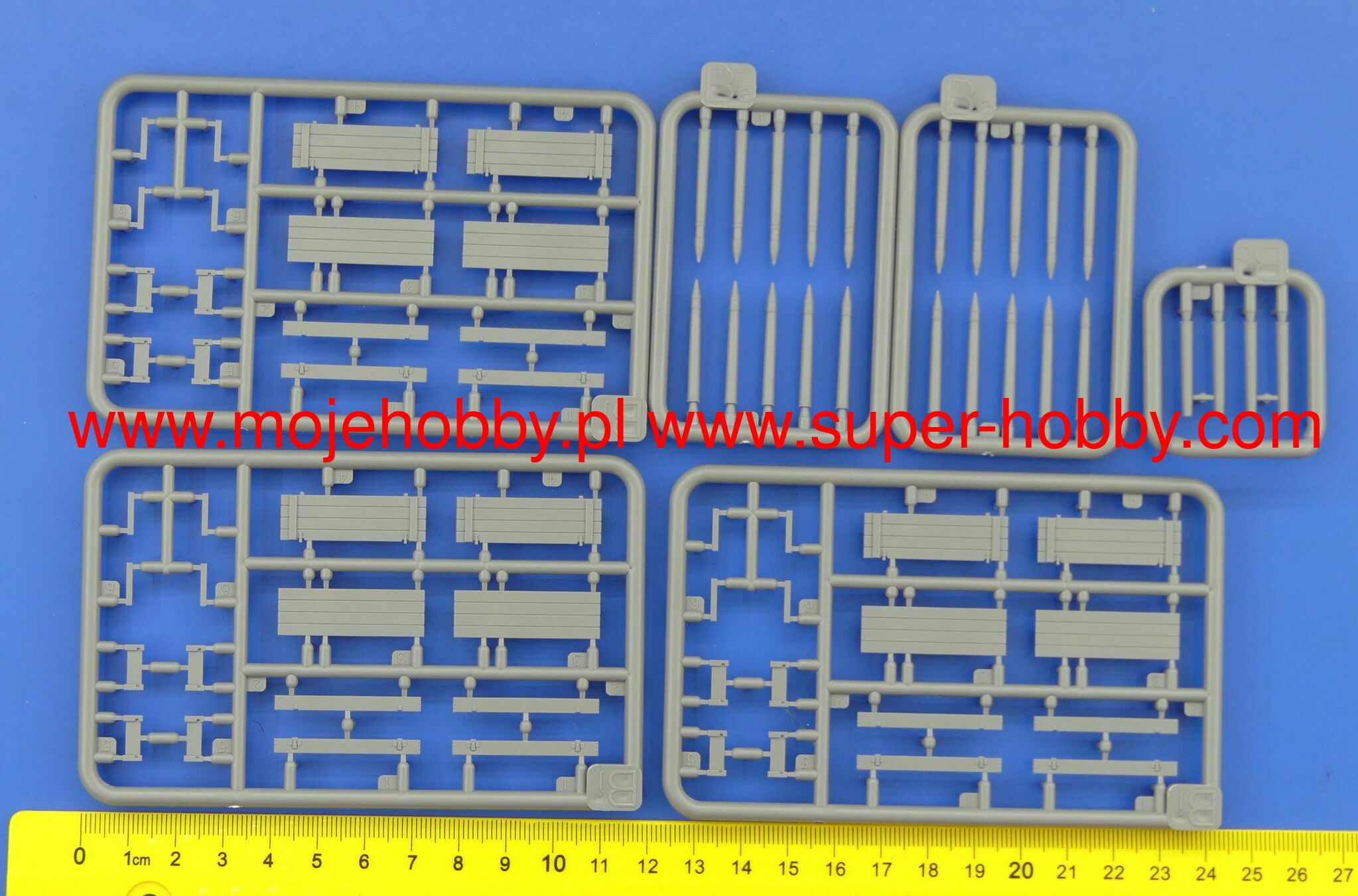 7,5cm PaK40 Ammo Boxes with Shells Set 1 MiniArt 35398