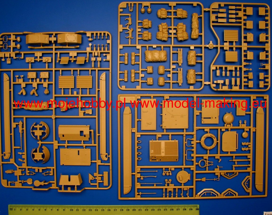 US M113A2 Armored Personnel Carrier Desert Version Tamiya 35265
