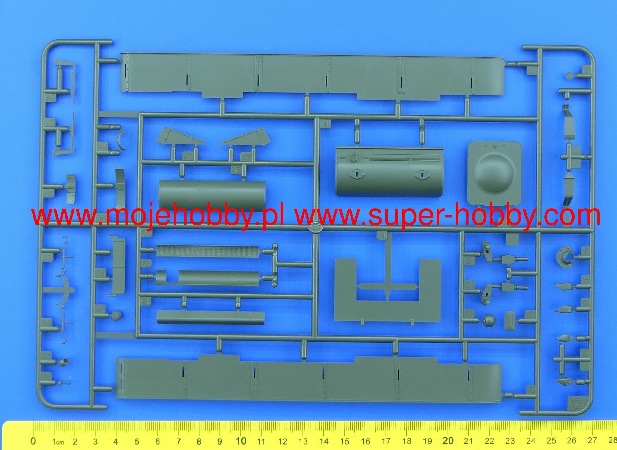 Russian Heavy Tank KV-2 Tamiya 35375