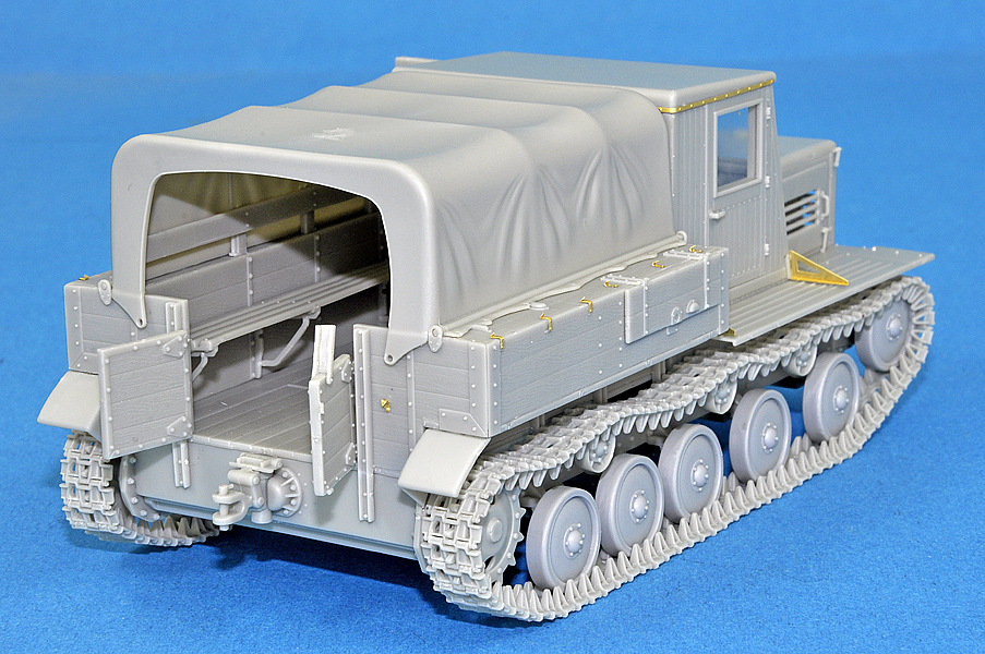 Ya-12 Soviet Artillery Tractor MiniArt 35052