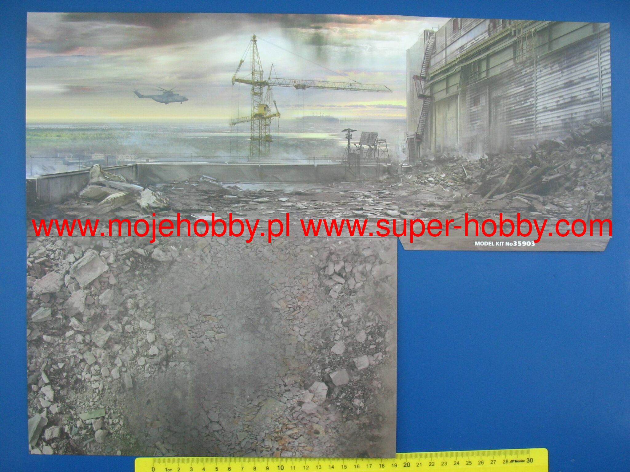 Chernobyl#3. Rubble cleaners (5 figures) ICM 35903