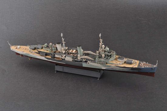 HMS Belfast 1942 Trumpeter 05334