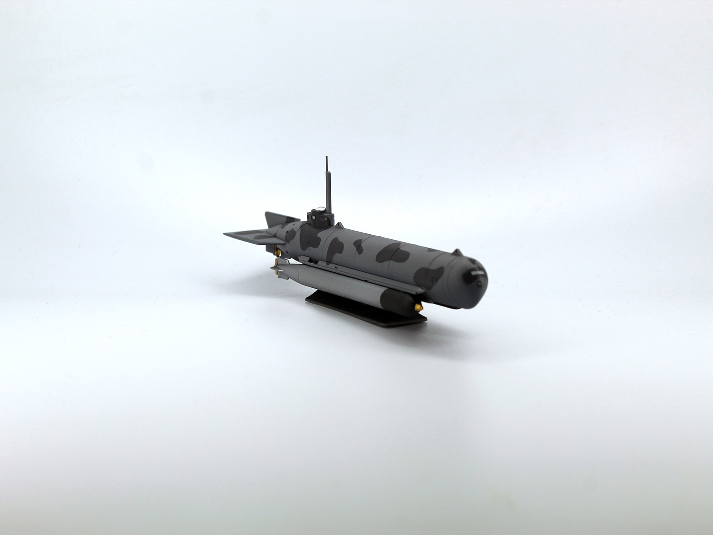 U-Boat Type 'Molch' - WWII German Midget Submarine ICM S019