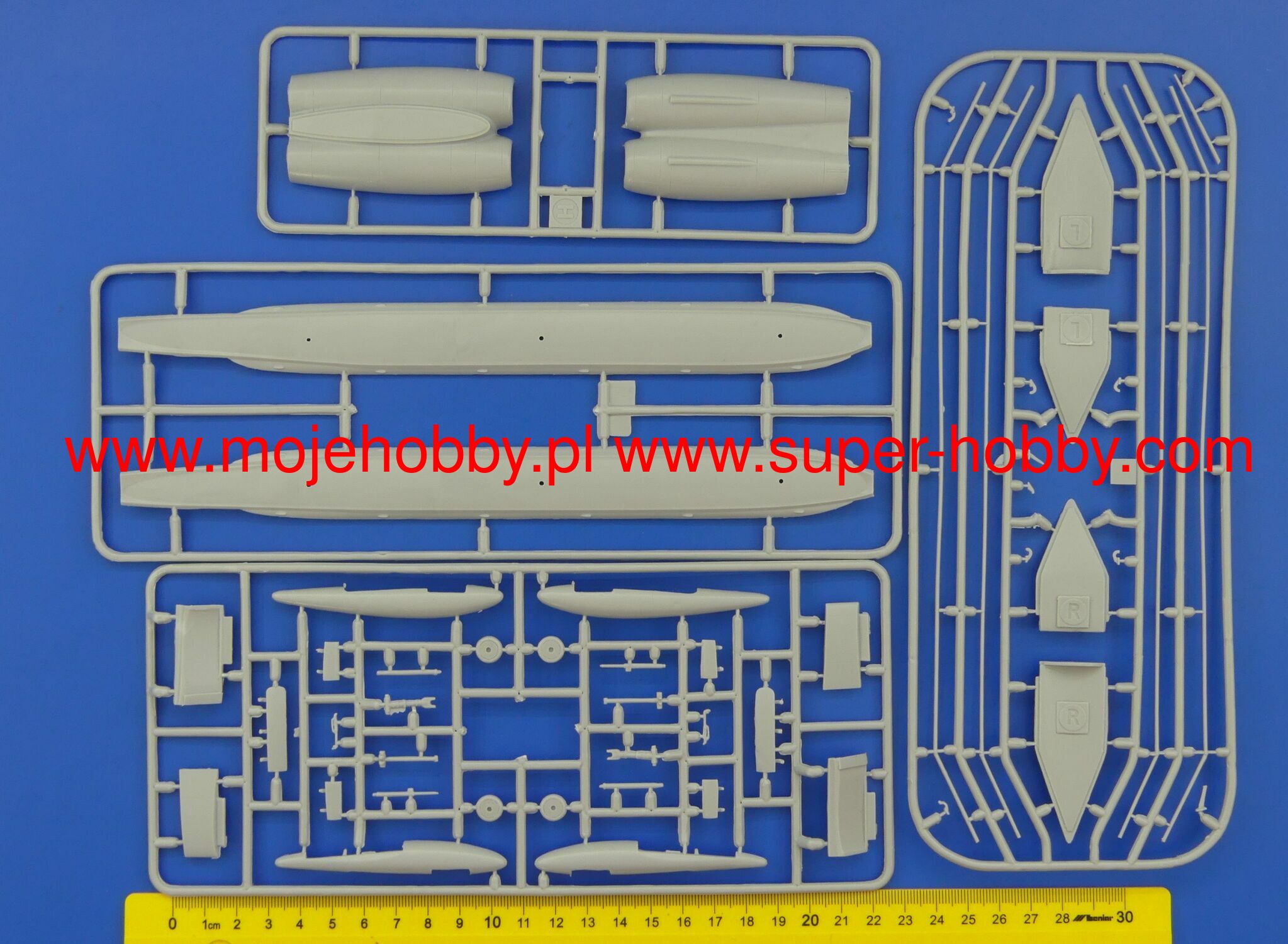 VVA-14 with inflatable pontoons Modelsvit 72041