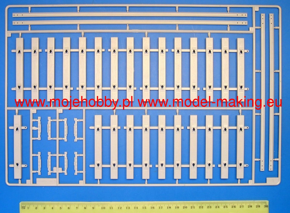 German Panzerlok BR57 Armoured Locomotive Trumpeter 00219