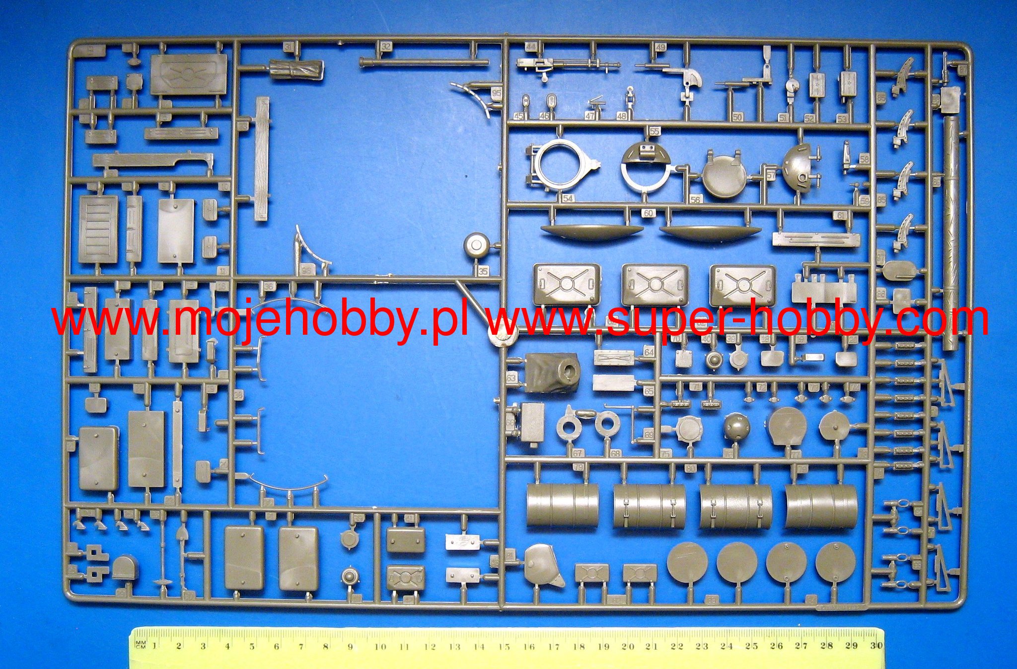 Finnish Army T-55 W/KMT-5 Trumpeter 00341