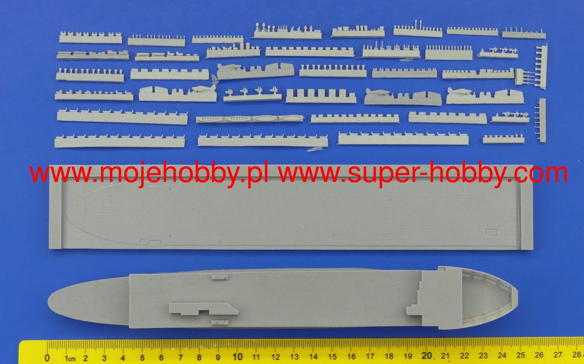 HMS Argus - WWII British Aircraft Carrier AJM Models -700-043