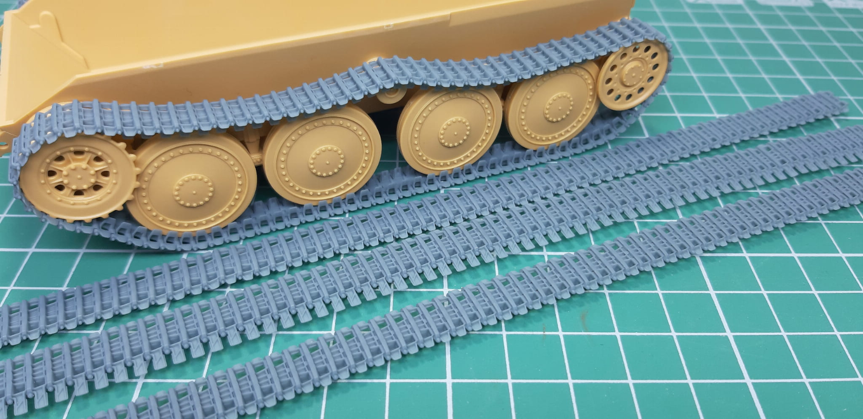 Jagdpanzer 38 Hetzer KGS 64/350/104 Late Track Links Panzerwerk Design ...