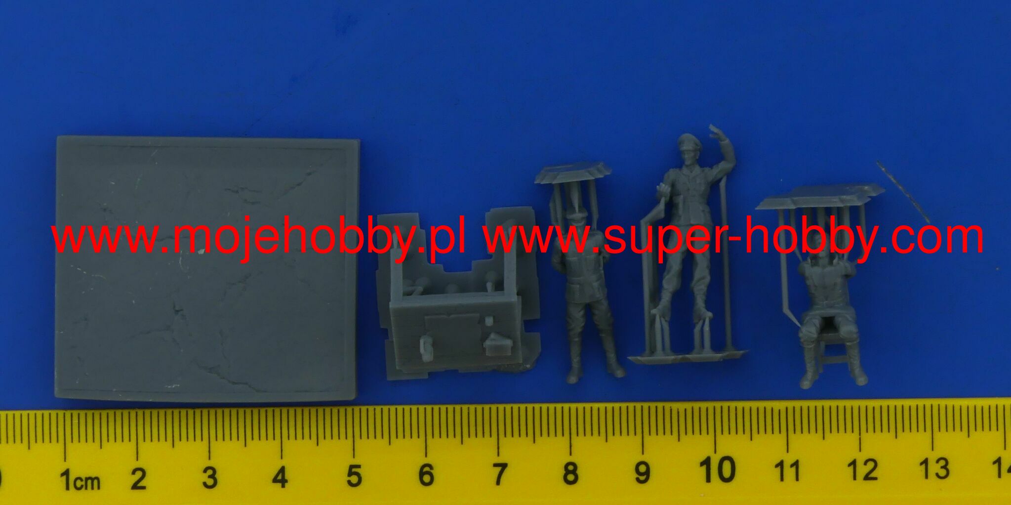 WWII German Interrogation Mironious Models -72080